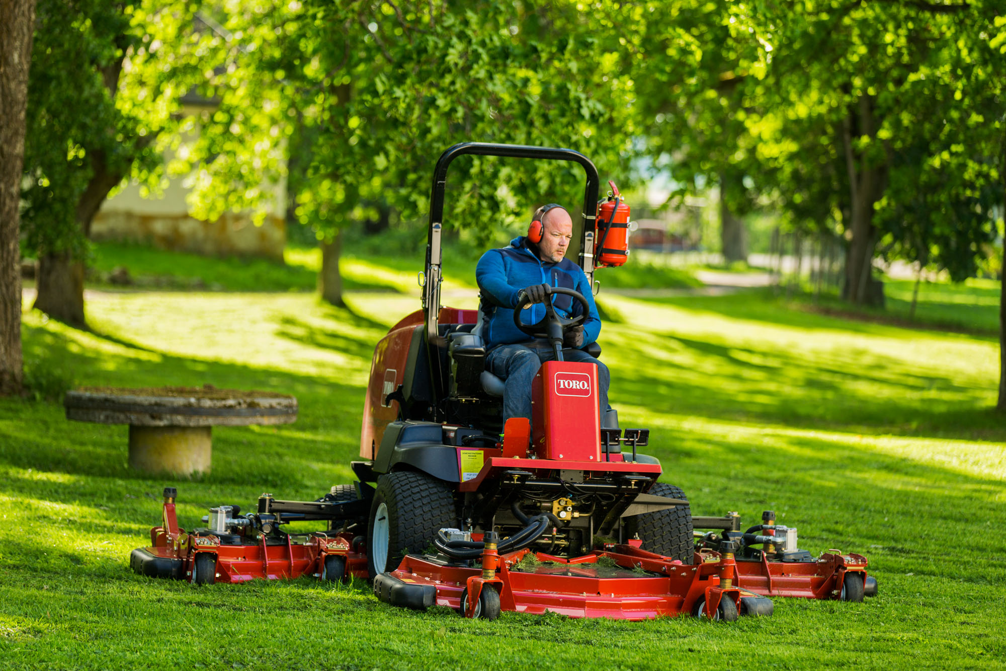 Toro Groundsmaster 4000-D - Hako Ground & Garden