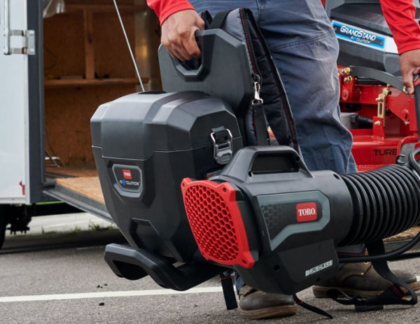 Toro Revolution Trimmer - Hako